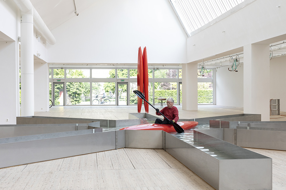 Roman Signer | Konstguiden